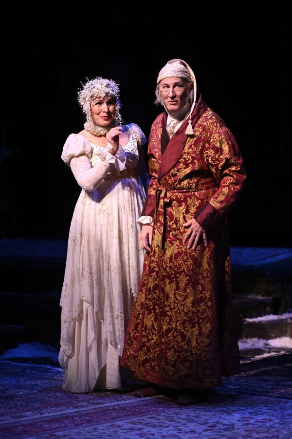 Analyzing Ebenezer: ‘A Christmas Carol’ Actor David de Vries on the ...